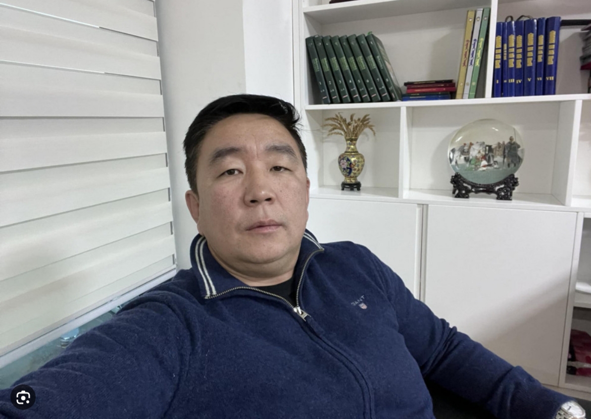 Д Мөнх Эрдэнийн эхнэр Д Баянжаргал Шоронгоос нөхрийг минь суллавал
